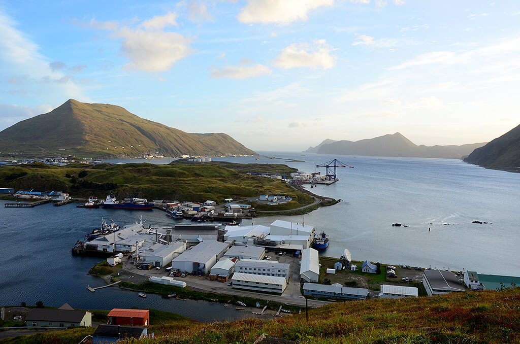 Dutch Harbor: Tide Times For 1 Year: 2026, 2027 | SeaTemperatu.re