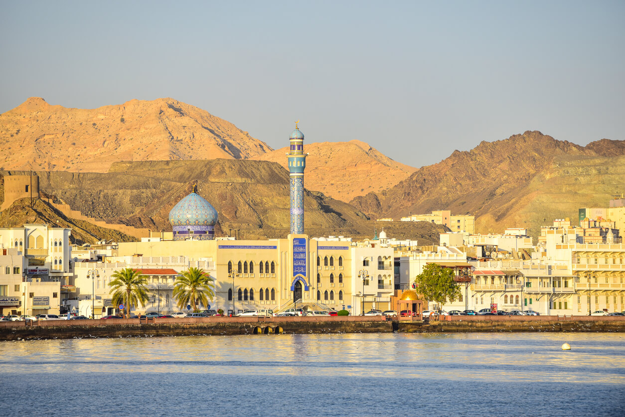 Tide In Muscat: Full 14-day Tide Schedule | SeaTemperatu.re