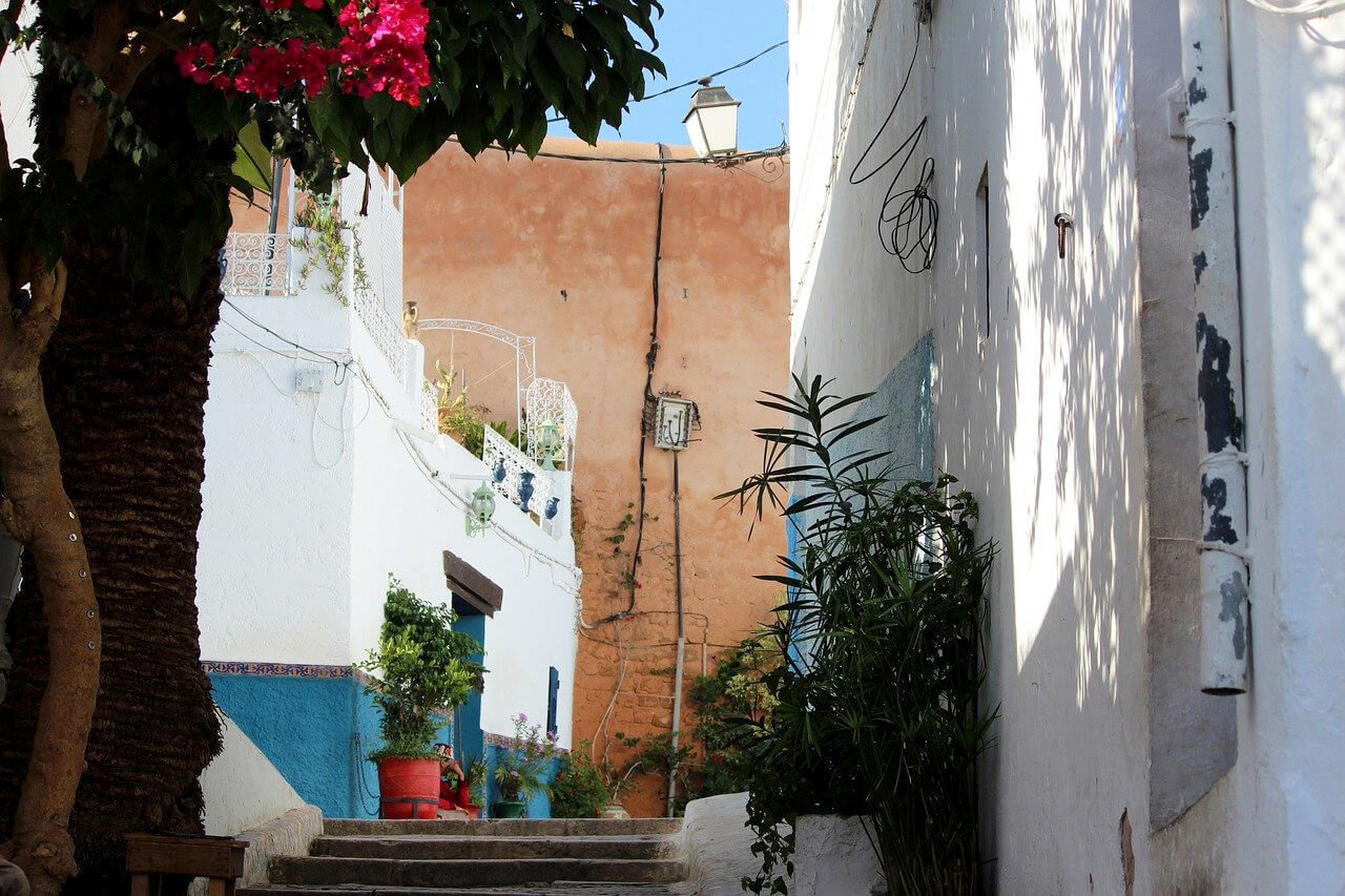 Best Time To Swim In Tangier: Water Temperature By Month | SeaTemperatu.re